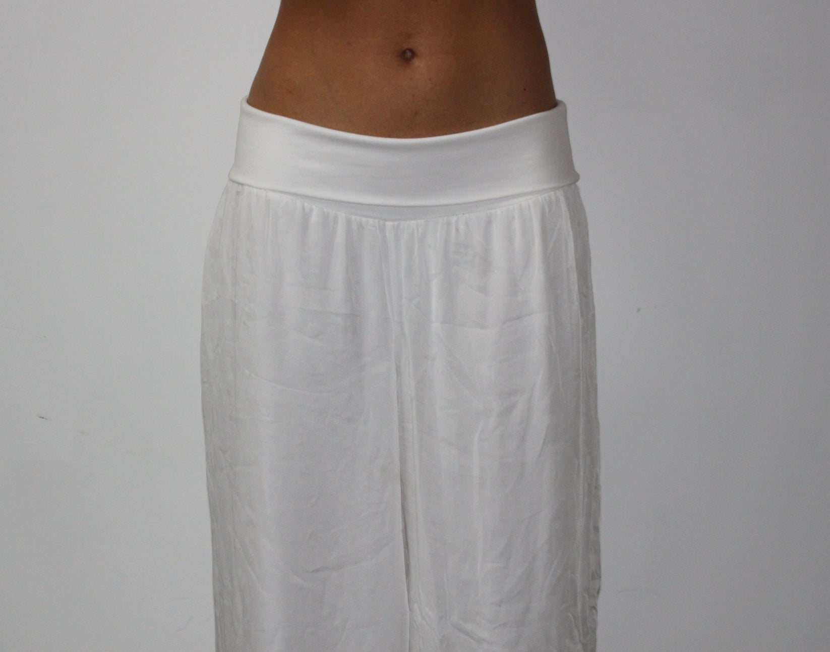 White Silk Trousers – Tabitha